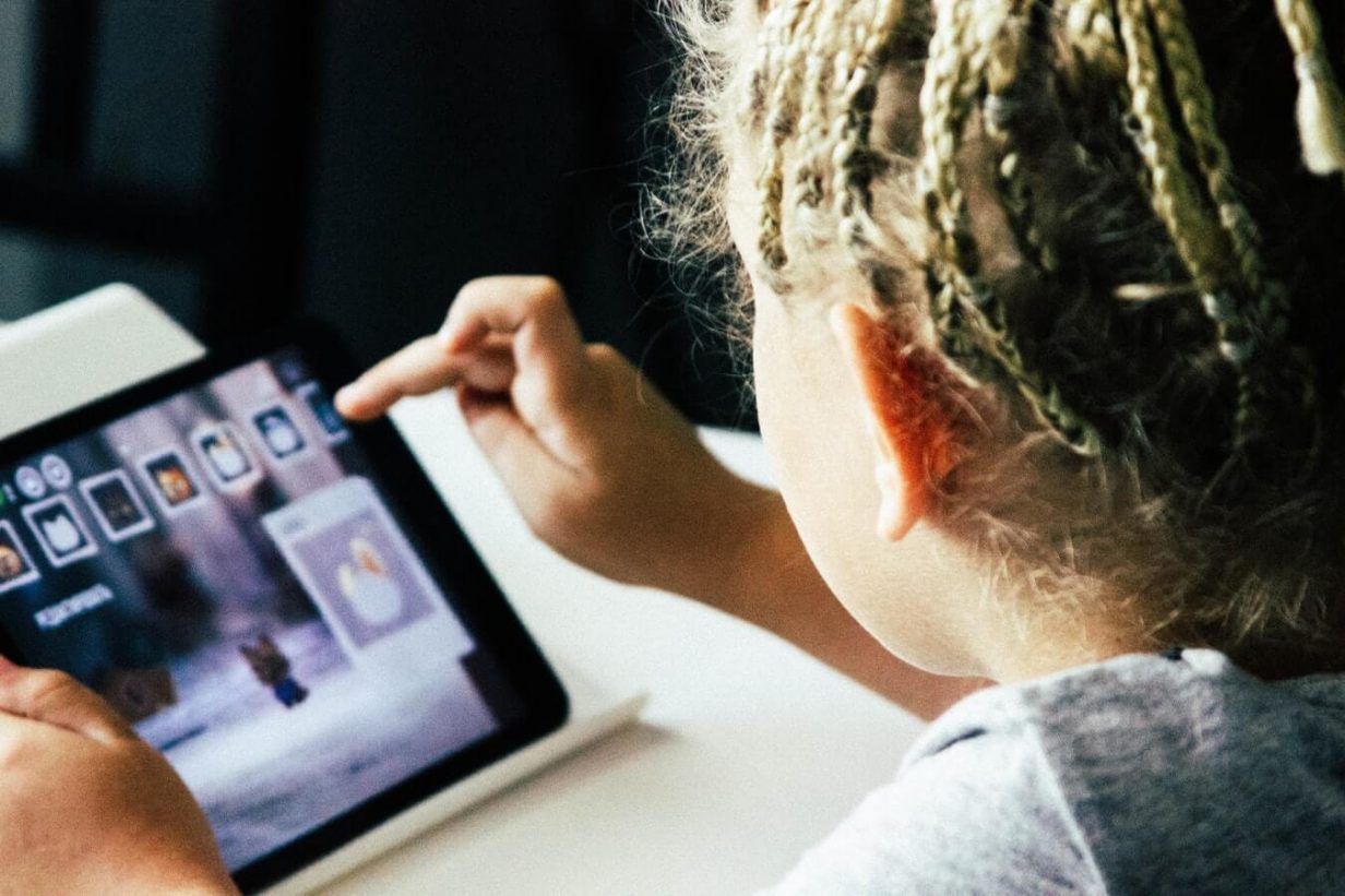 Phone Usage Statistics: Which Apps Do Kids Spend Time On and How to ...