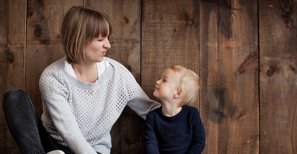 Child Jealous of Parents' Affection: How to Deal? | Findmykids