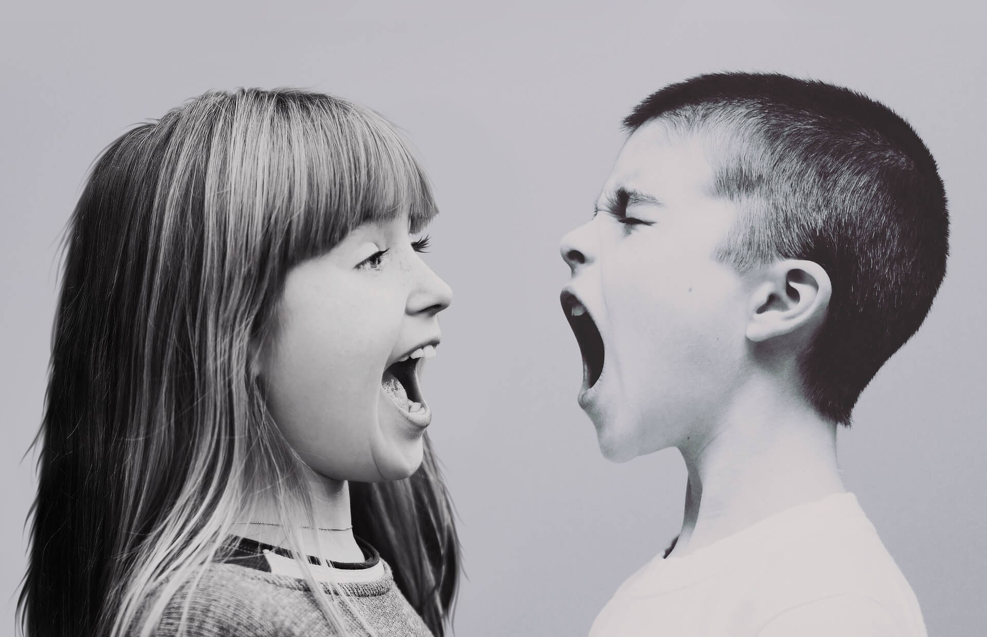 Child Jealous of Parents' Affection: How to Deal? | Findmykids