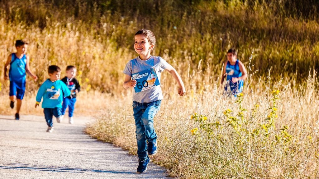How to raise a boy to be a good man: tips for raising sons | FindMyKids ...