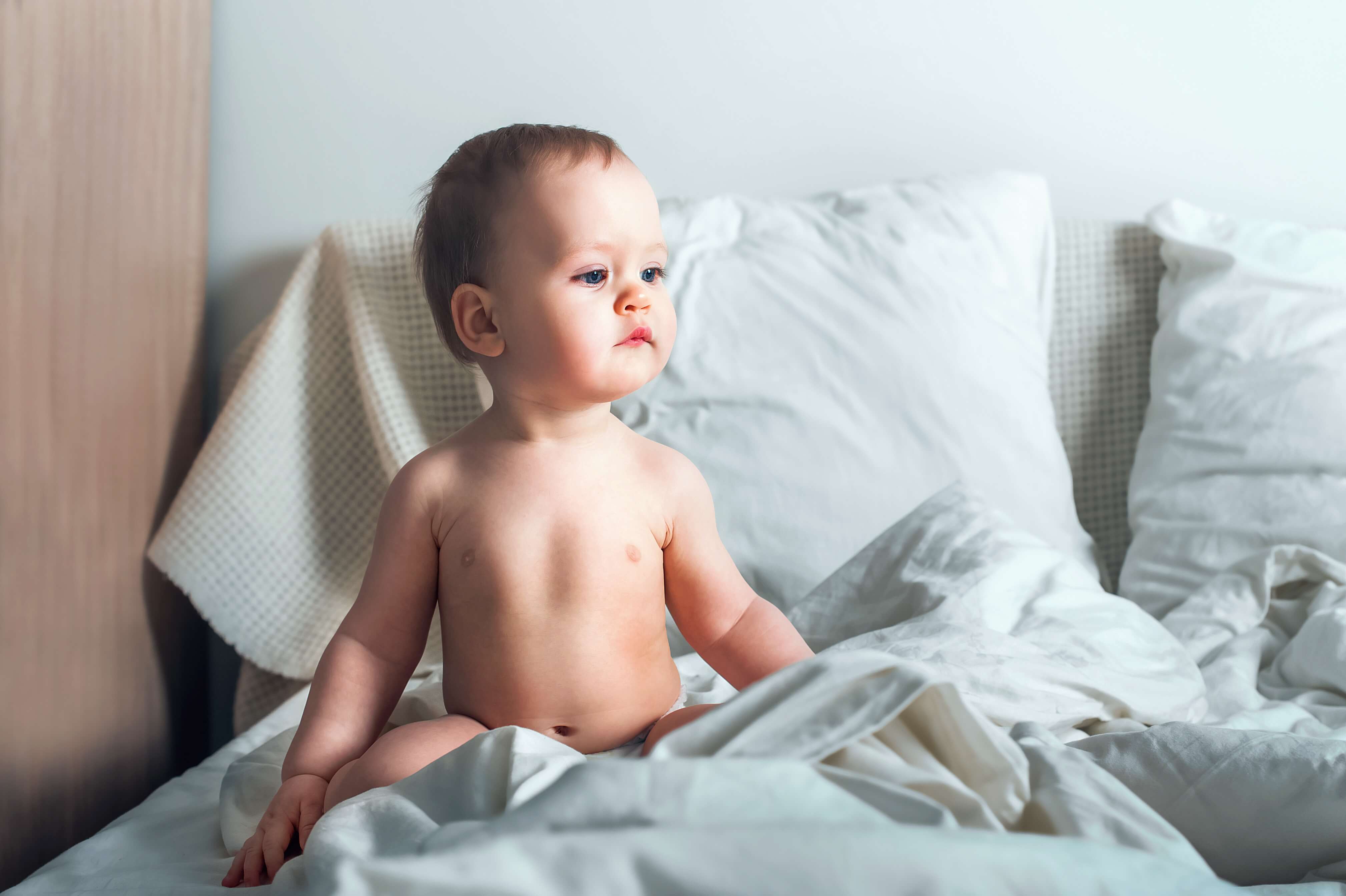 What Is a FOMO Baby? Meaning, Signs, and Real Solutions for Parents