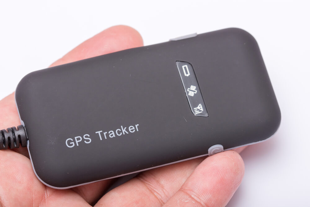 15 Best Smallest GPS Tracker Devices [2024 Comparsion] | FindMyKids