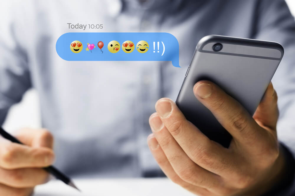 How to Understand Emoji Slang [GUIDE for Parents] | Findmykids