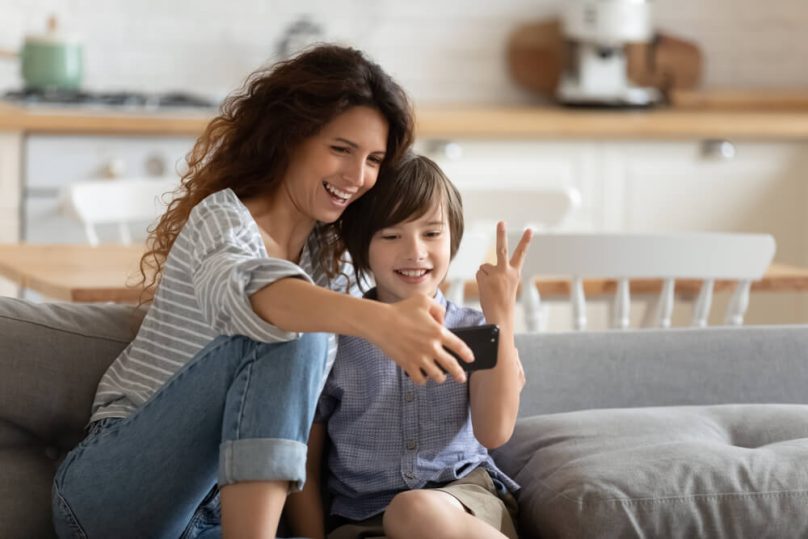 Is Instagram Safe for Kids? What Parents Need To Know | Findmykids