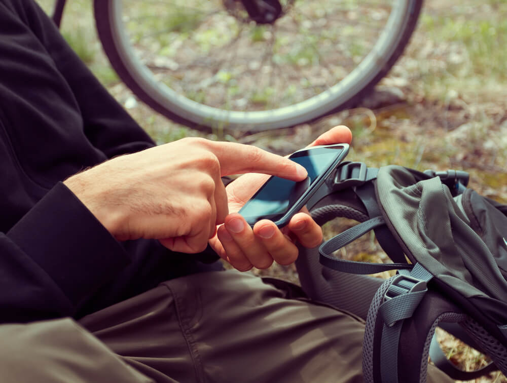 How Do GPS Trackers Work: Devices, System Explanation | Findmykids