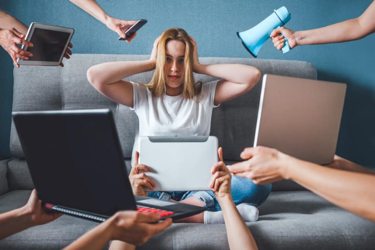 Misinformation & Fake News | Best Examples and Types | Findmykids