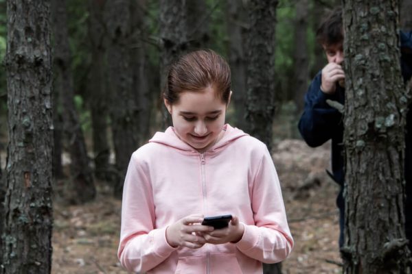 Pedophile Warning Signs: How to Identify a Сhild Predator | Findmykids