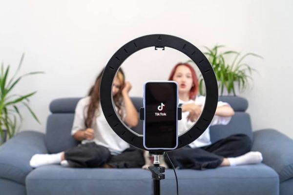 Why is TikTok Bad: Dangers Trends and Unsafe Content | Findmykids