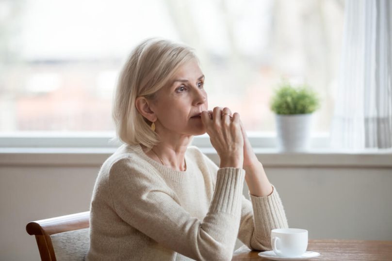 Beige Mom: Meaning, Origin, Pros, and Cons of the Sad Beige Mom Trend ...