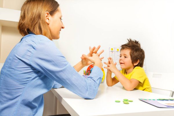 When Do Babies Start Talking? Baby First Words and Talking Milestones ...