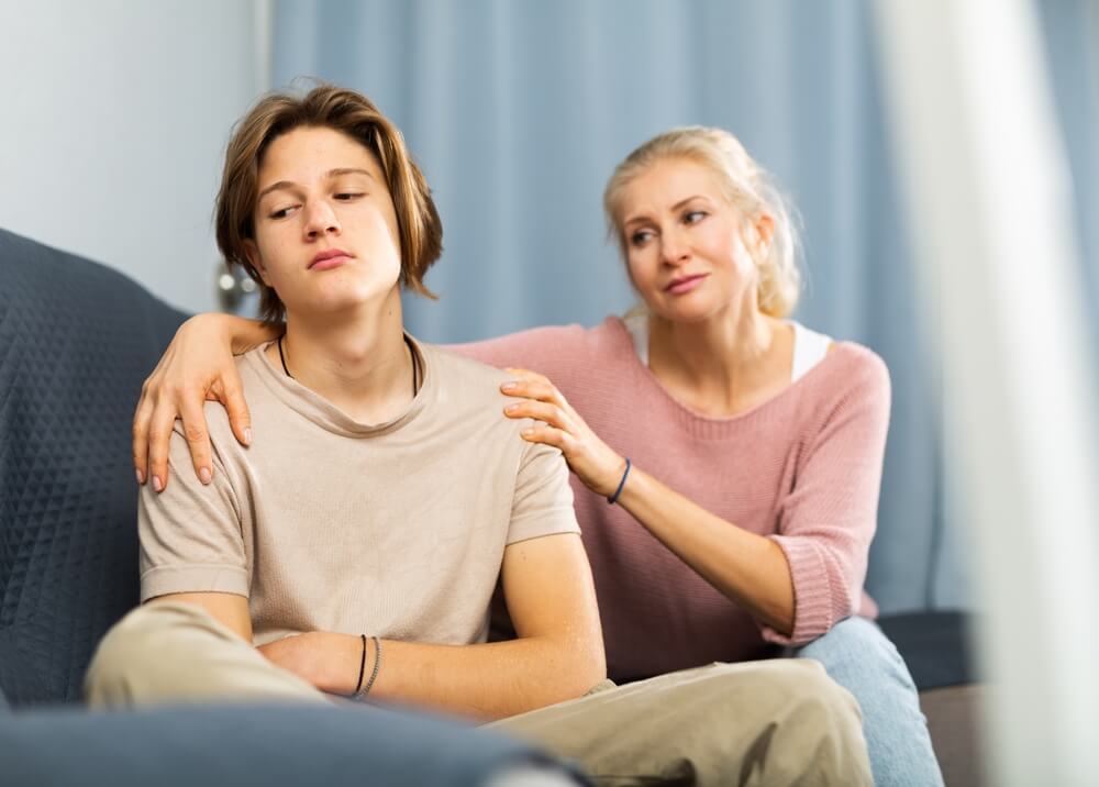 Teen Sexting: Meaning, Examples, and Risks | Findmykids