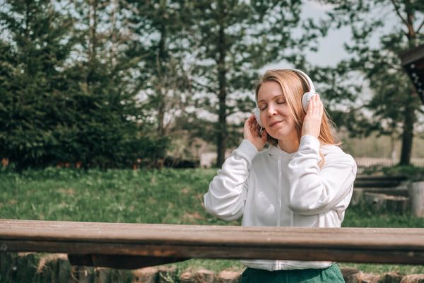 ASMR Meaning: Definition, Full Form, and Why This Videos Popular on ...