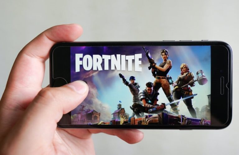 What Is Fortnite? Fortnite Age Rating: Is It Safe for Kids | Findmykids