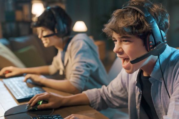 Video Game Addiction: Symptoms, Causes, and Treatment | Findmykids