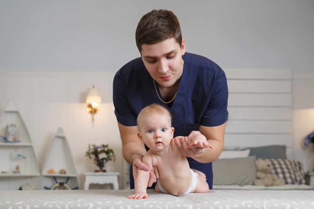 When Do Babies Start Crawling? Stages and Tips. Helping Your Baby Start ...