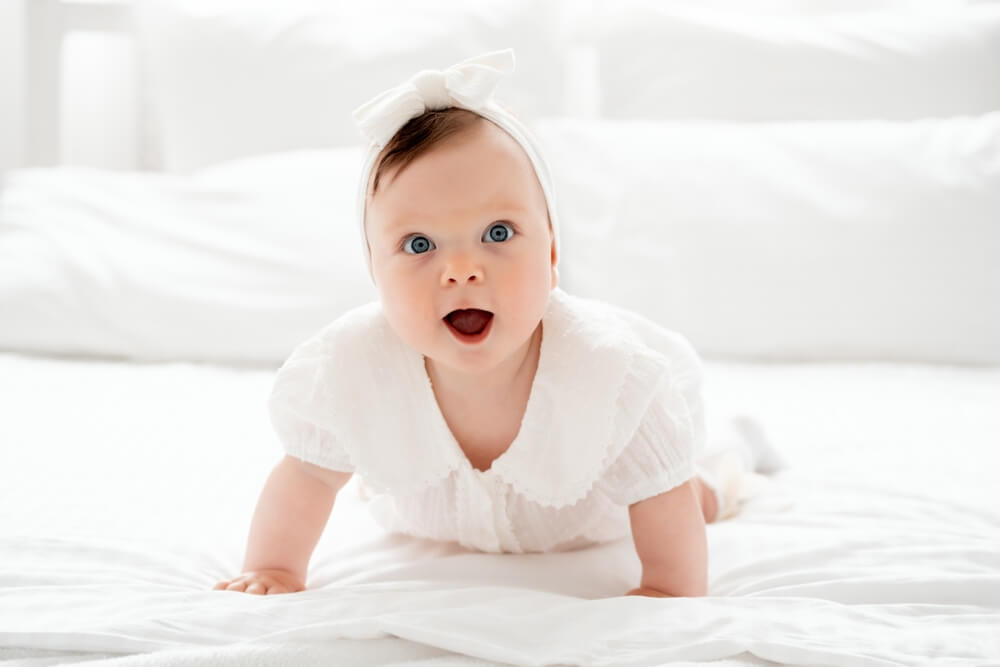 When Do Babies Start Crawling? Stages and Tips. Helping Your Baby Start ...