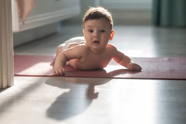 When Do Babies Start Crawling? Stages and Tips. Helping Your Baby Start ...