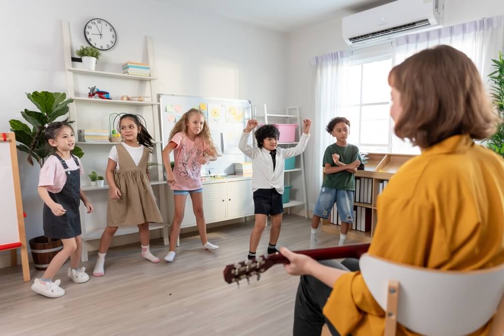 Classroom Games for Kids: Quick & Fun Games to Play in Class | Findmykids