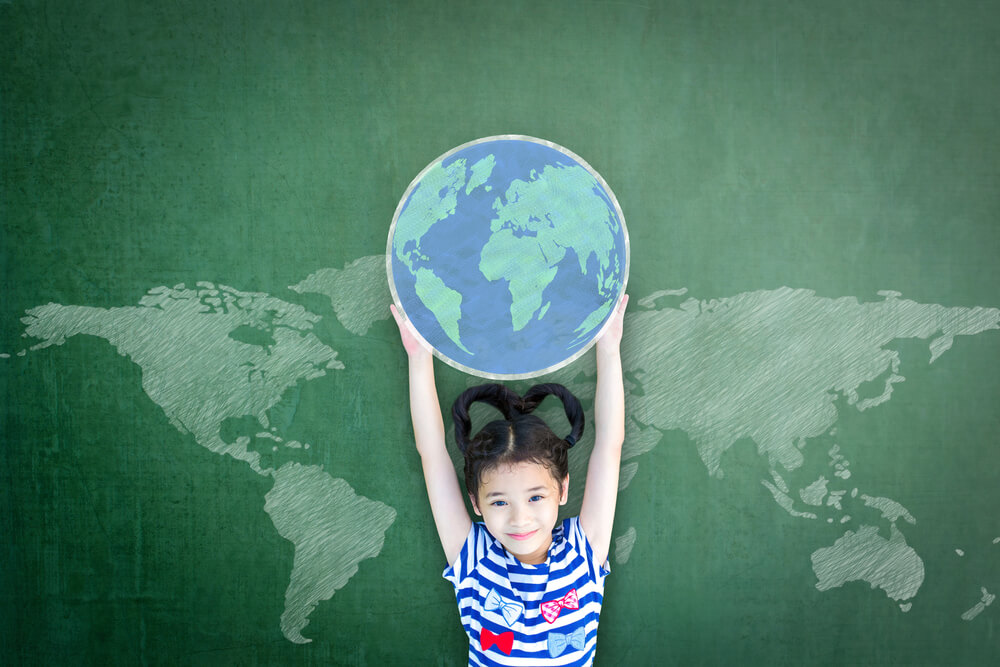 When Is Children’s Day and Why It’s Different in the US and UK | Findmykids