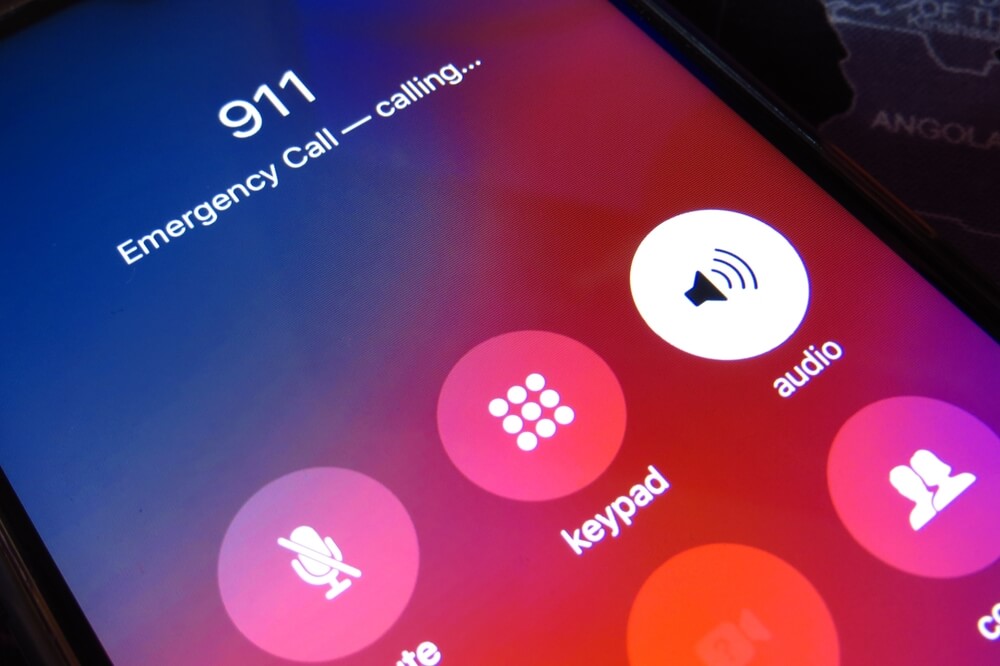 A Simple Guide: How Does the Panic Button Work on iPhone? | Findmykids